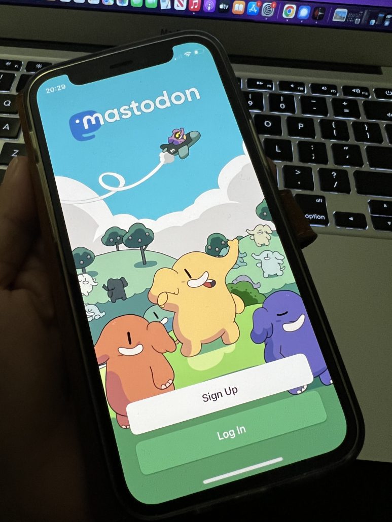 What is Mastodon? A Social Media Expert Explains How the ‘Federated ...